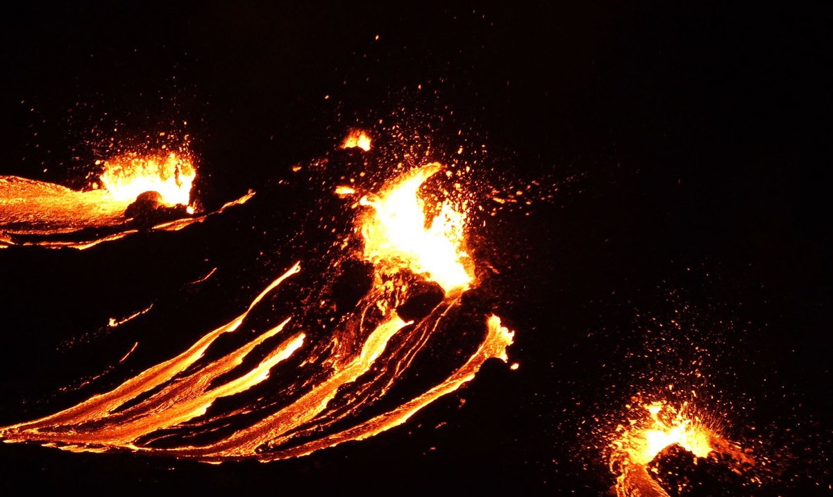 Islandia: Erupcja wulkanu po 800 latach uśpienia - rp.pl