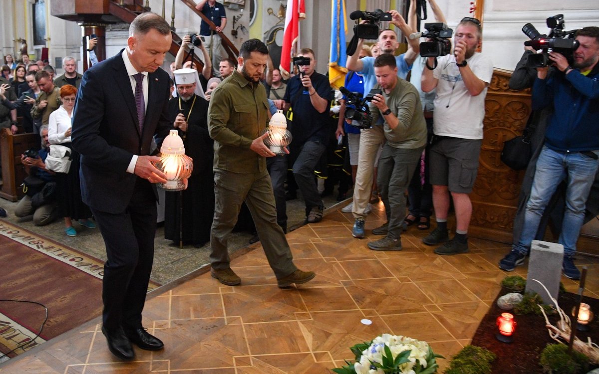 Jerzy Surdykowski: 80. rocznica krwawej niedzieli. Rzeź wołyńska to ...