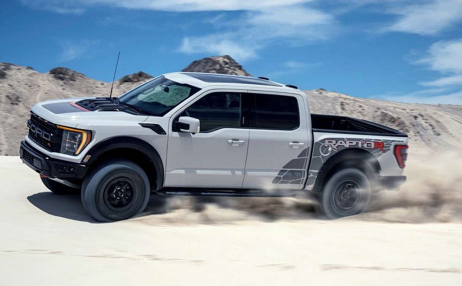 Ten pick-up Forda ma więcej mocy niż Ferrari i Lamborghini - rp.pl