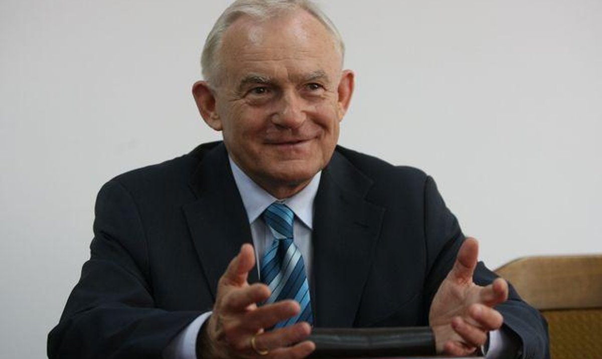 Miller chce unieważnienia raportu - rp.pl