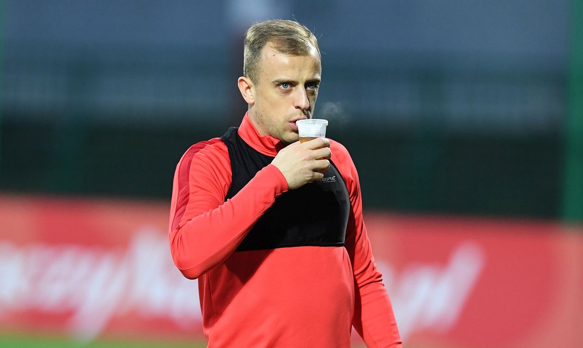 Grosicki: Zostaję w WBA, walczę o pierwszy skład - rp.pl