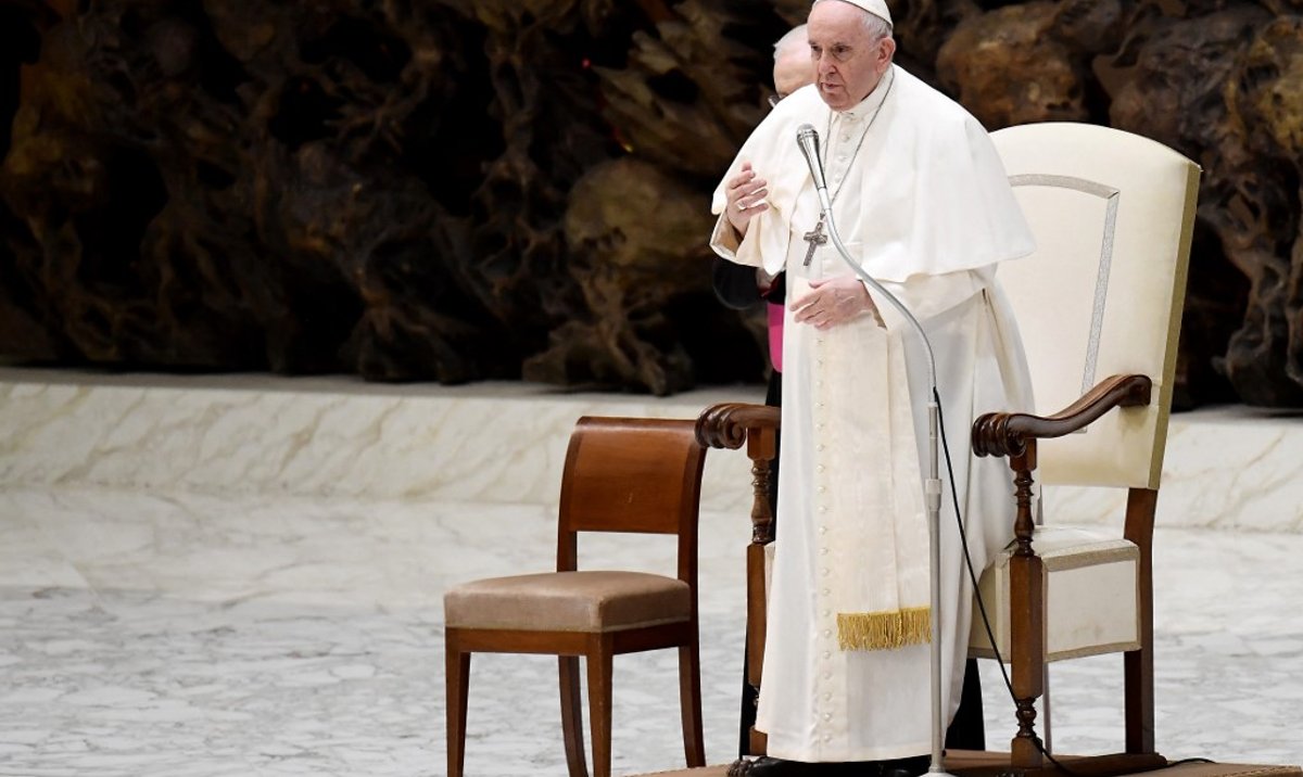 Papież o śmierci Darii Duginy: Biedna dziewczyna. Niewinni płacą za ...