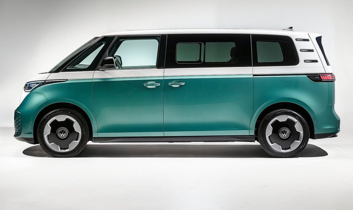 Volkswagen ID.Buzz w długiej wersji pomieści siedmiu surferów - rp.pl