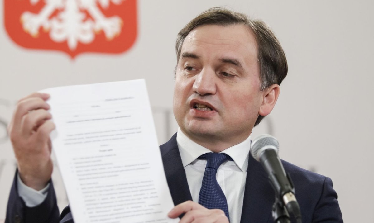 Jerzy Surdykowski: Patriotyzm i partyjniactwo - rp.pl