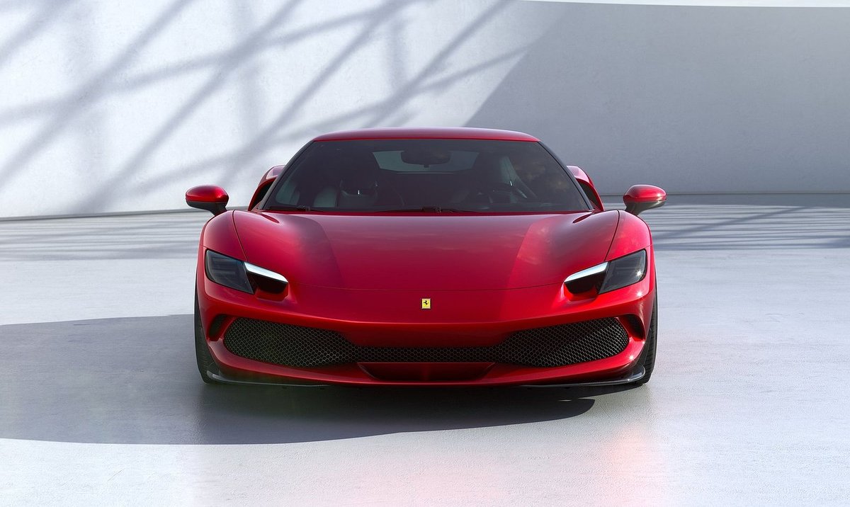 Pierwsze Ferrari z 6-cylindrowym silnikiem - rp.pl