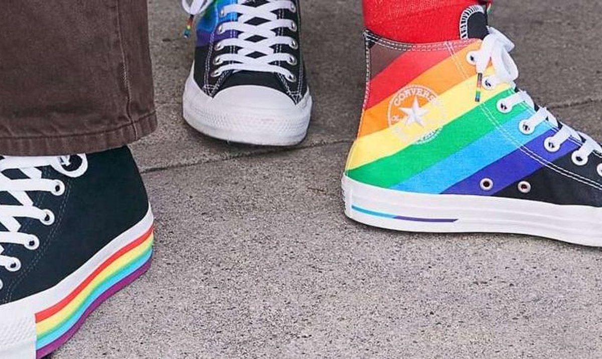 Converse wspiera społeczność LGBT+. W tym roku tęcza ma więcej kolorów ...