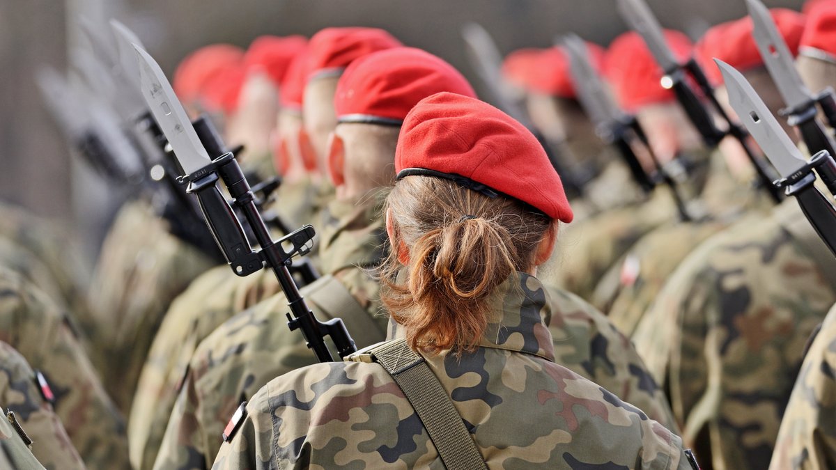Pielęgniarki do armii? Na razie do obowiązkowej kwalifikacji wojskowej - rp.pl