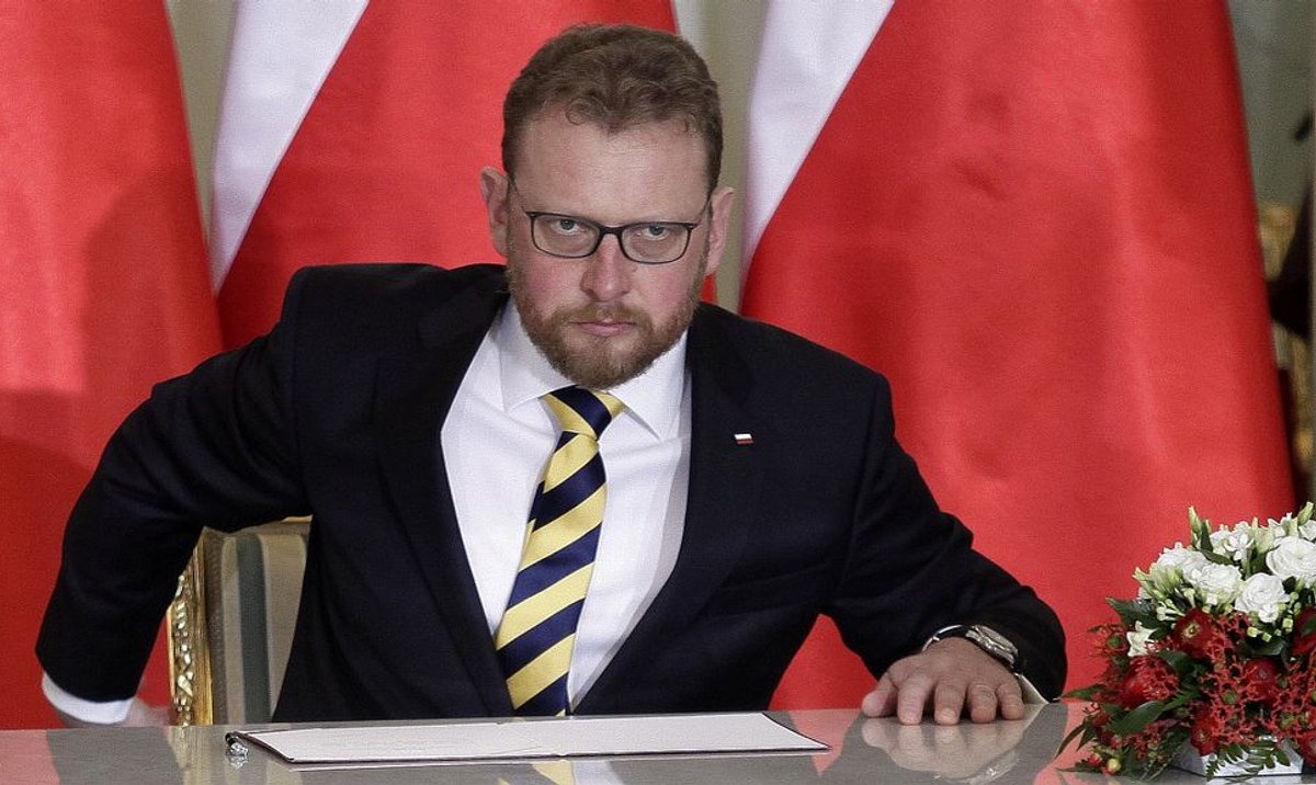 Łukasz Szumowski odchodzi z polityki. Obejmuje Narodowy Instytut ...