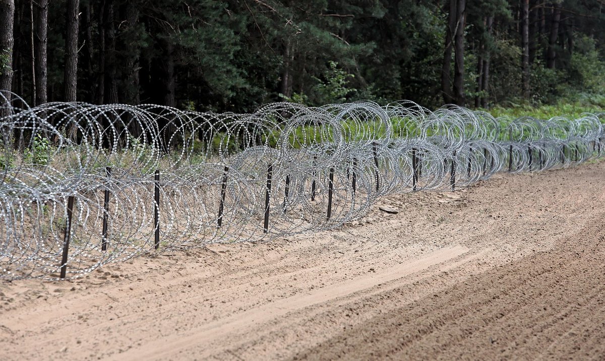 Mur i zasieki między Polską i Białorusią - rp.pl