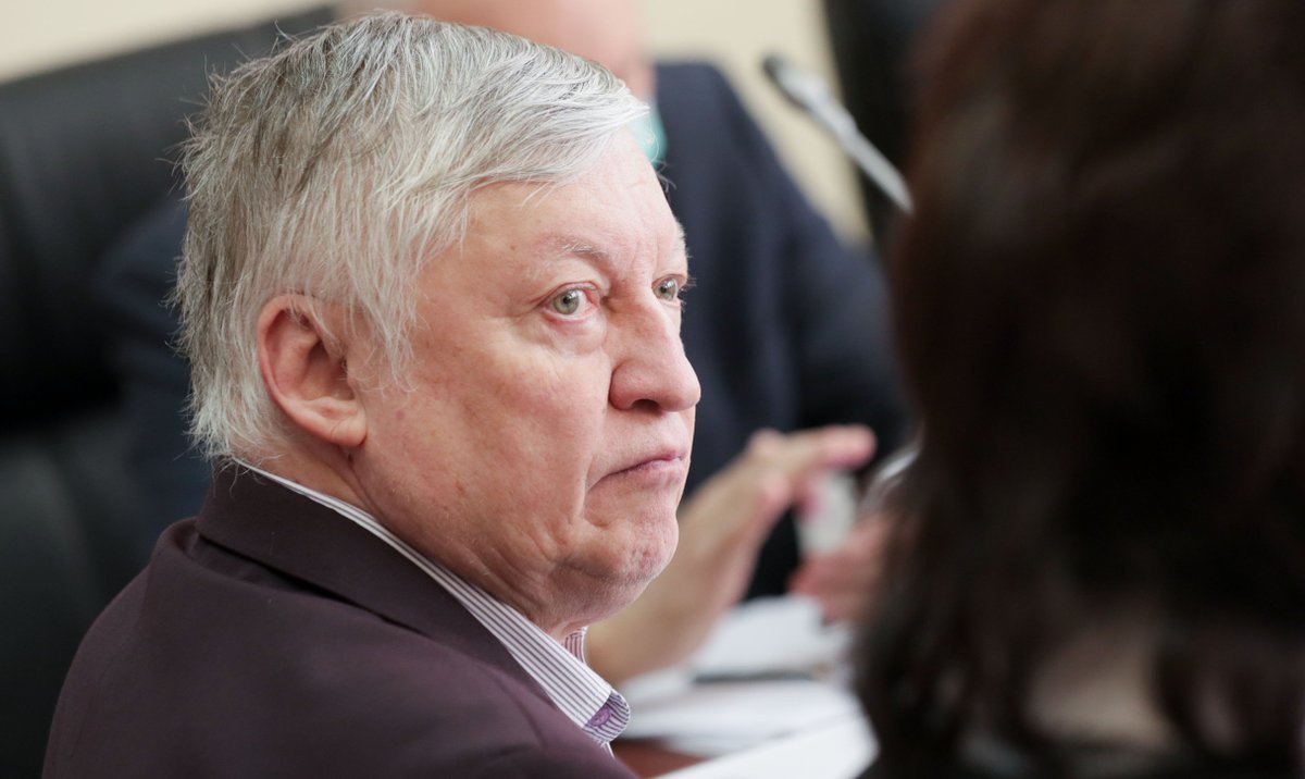 Anatolij Karpow w śpiączce. Miał tajemniczy wypadek - rp.pl