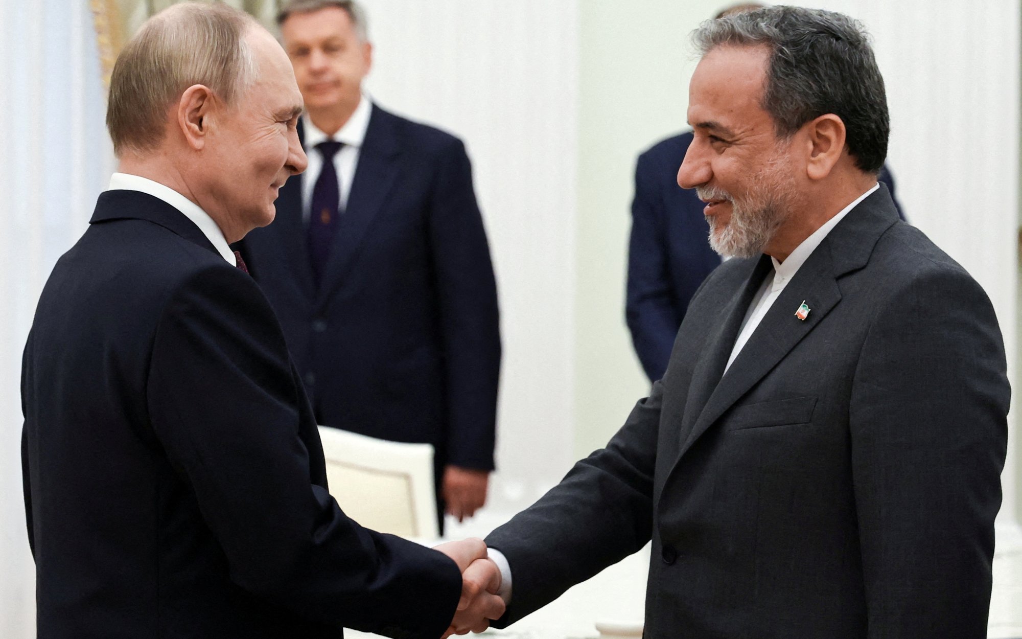 Ataki Izraela i USA na Iran: Spotkanie w Rosji, Władimir Putin obiecuje pomoc - rp.pl