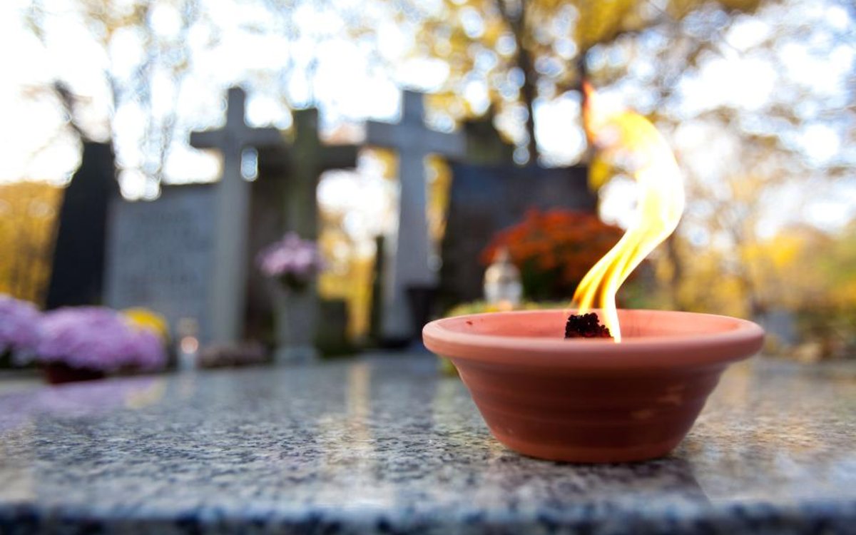 Nie można mieć monopolu na kopanie grobów - rp.pl