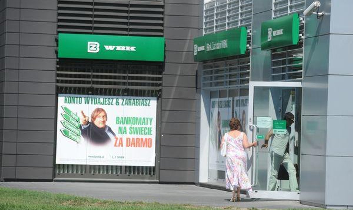 Chwyty marketingowe stosowane przez banki w reklamach - rp.pl