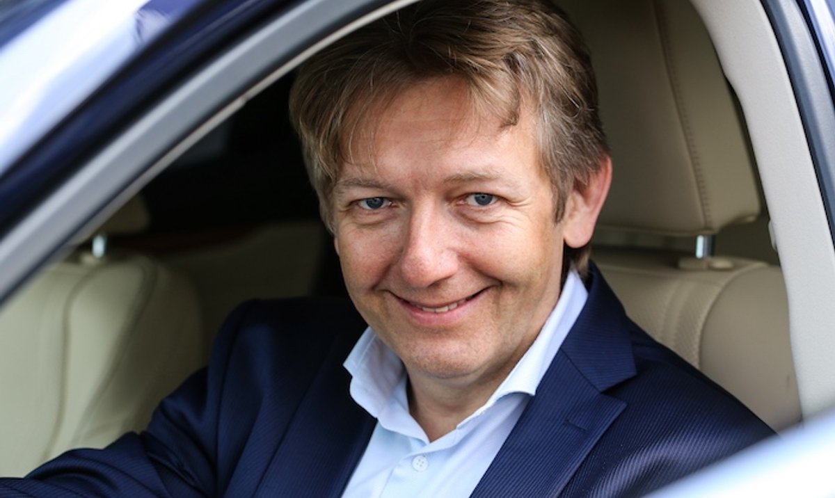 Jacek Pawlak, prezes Toyota Motor Poland: Wielkie zmiany w motoryzacji ... Jacek Pawlak, prezes Toyota Motor Poland: Wielkie zmiany w motoryzacji ...
