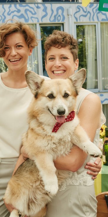 "Ciężkość w sercu". Jednopłciowa para o życiu w Polsce - najbardziej ...