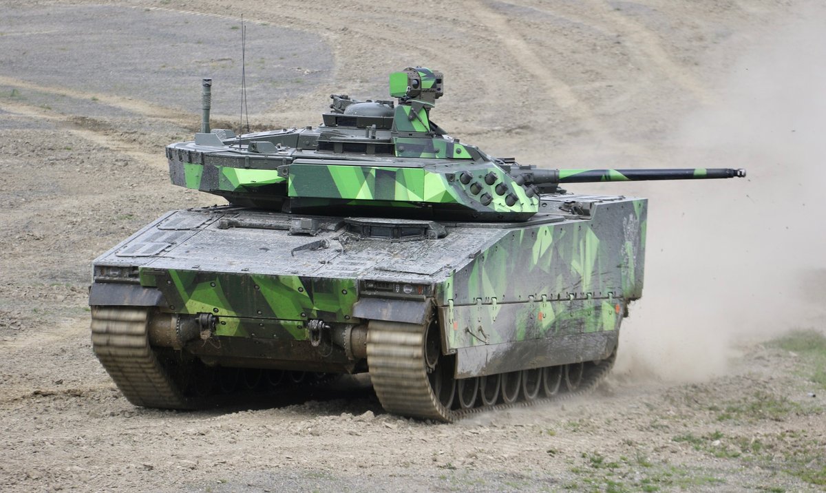 Słowacja zamówiła w Szwecji bojowe wozy piechoty CV90 MkIV - rp.pl
