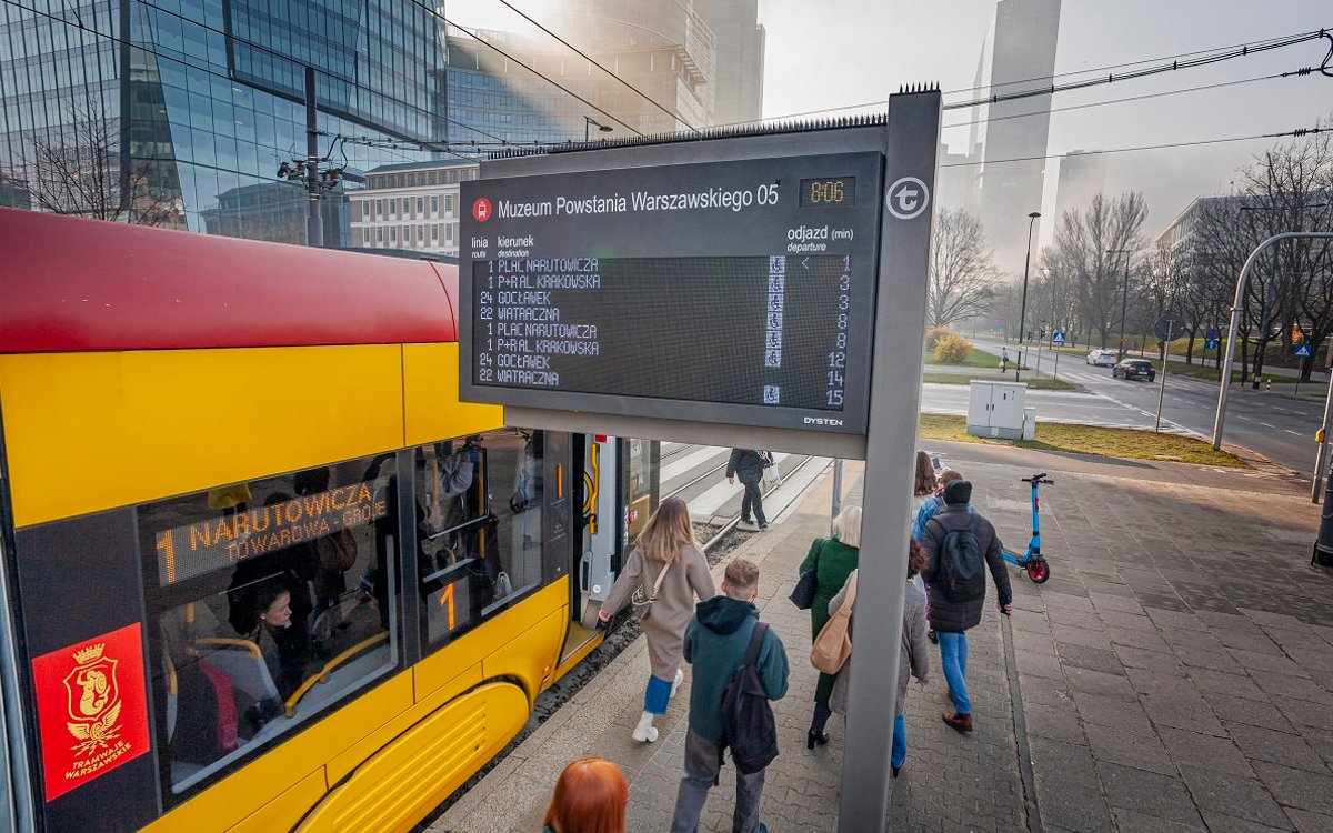 Boże Ciało i długi weekend w Warszawie: Zmiany w komunikacji miejskiej i rozkładach jazdy ...