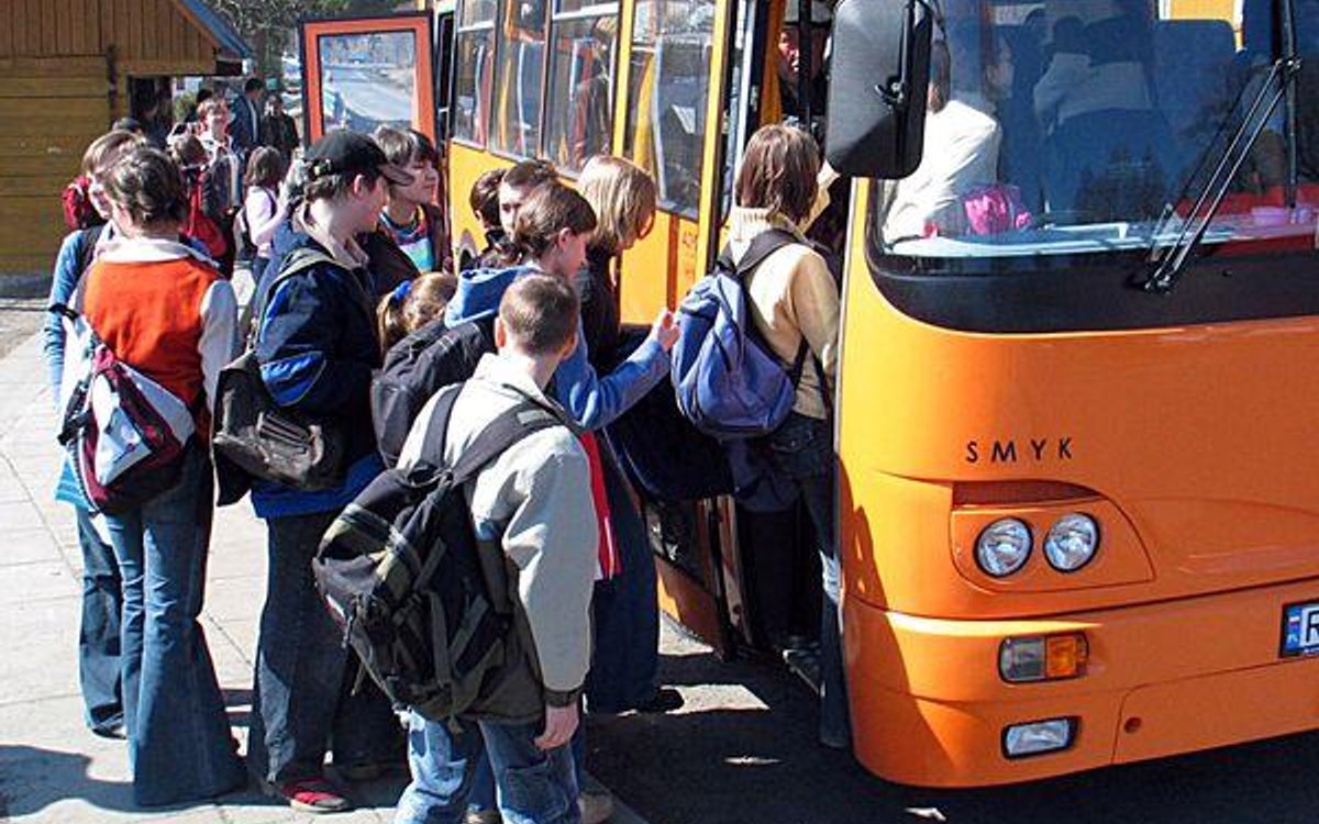 Gimbus powinien zabierać dzieci spod domu - rp.pl