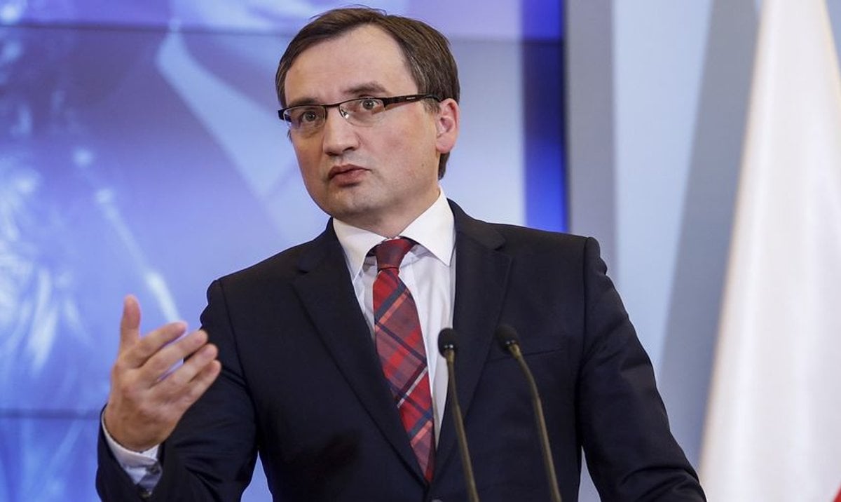 Odwołano wszystkich prezesów i wiceprezesów Sądu Rejonowego dla m. st ... Odwołano wszystkich prezesów i wiceprezesów Sądu Rejonowego dla m. st ...
