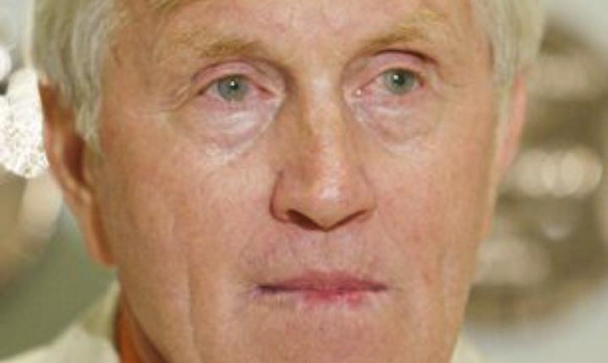 Jacek Gmoch w szpitalu. Przeszedł operację serca - rp.pl