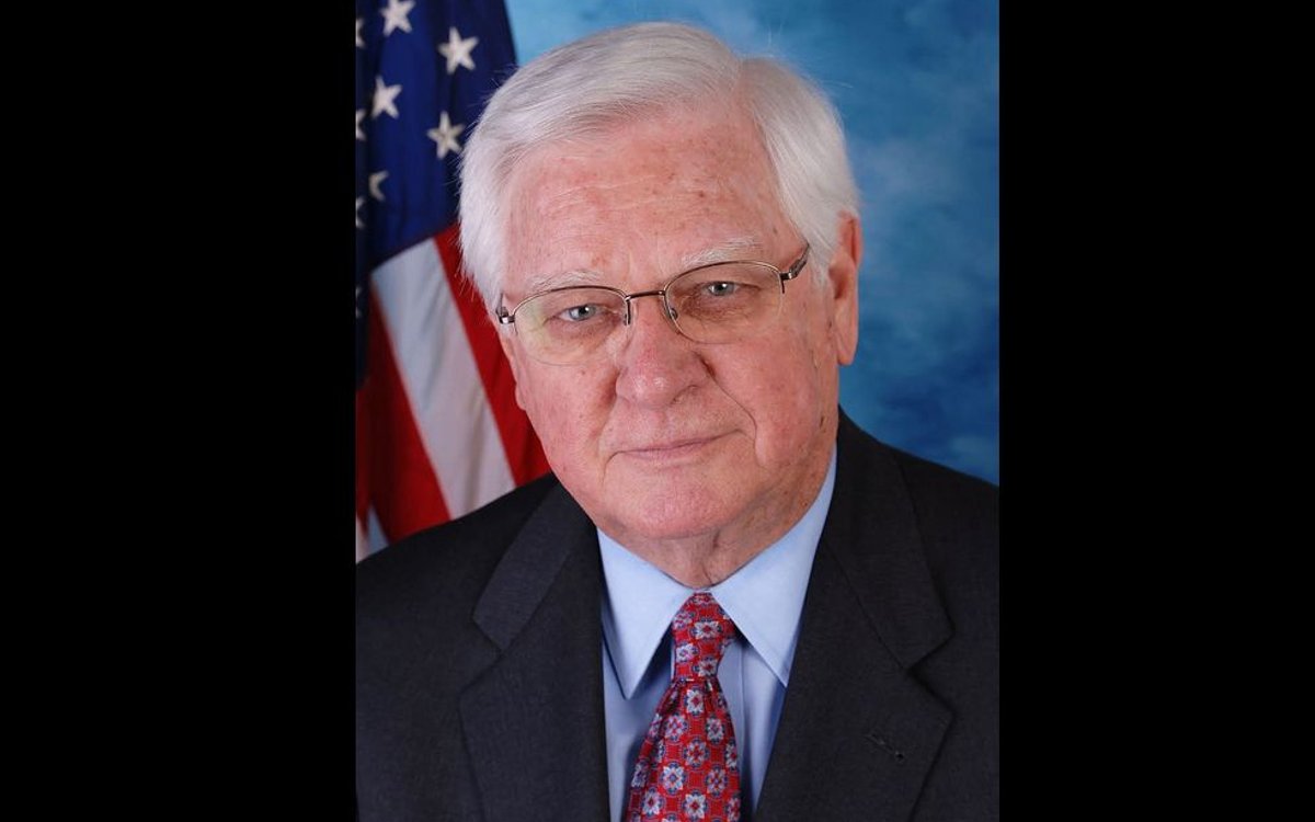 Kłótnia członków Kongresu o maskę. Republikański polityk przeprasza za ...