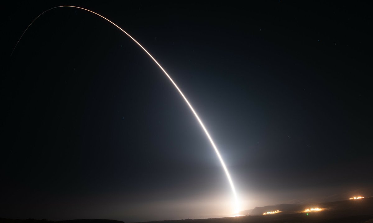 Nieudany test rakiety z głowicą Mk21A - rp.pl