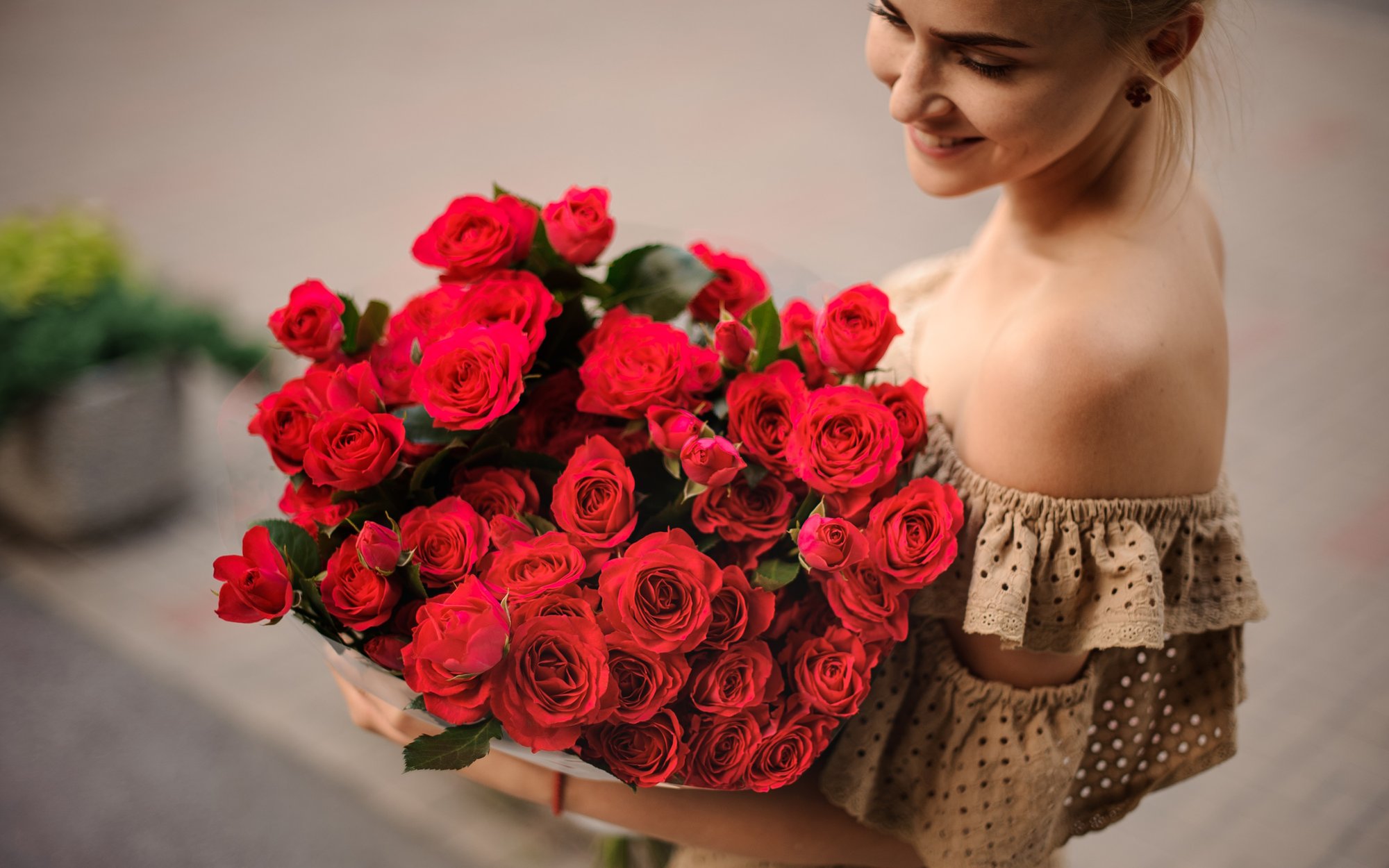 Princess treatment. Jakie kobiety marzą o takim modelu związku? - rp.pl