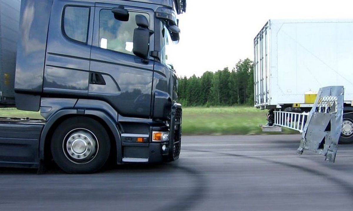 Co wyhamowało polską ciężarówkę w Berlinie? - rp.pl