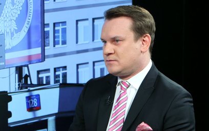 Dominik Tarczyński stracił mandat posła. Zasiądzie w Parlamencie ...