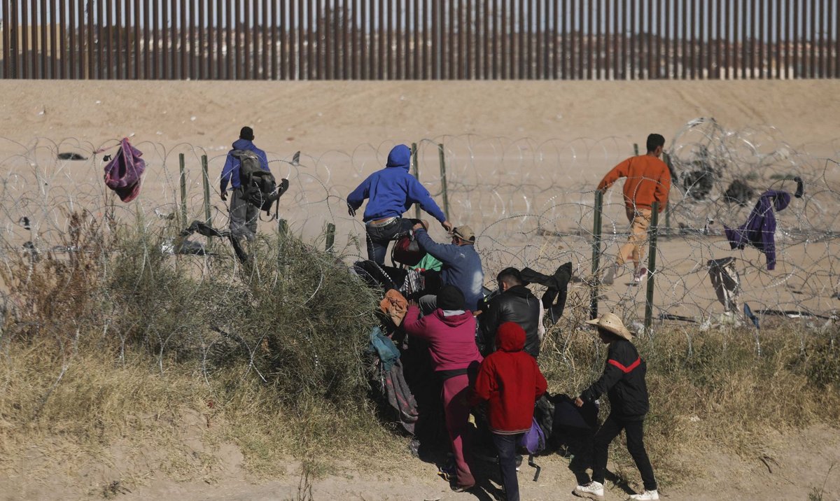 Senator z USA o napływie imigrantów: Stany Zjednoczone są pełne - rp.pl