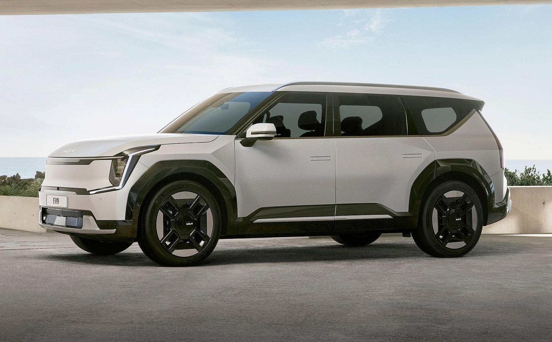 Kia zaszalała z ceną topowego SUV-a. Z dopłatą aż 115 tys. taniej - rp.pl