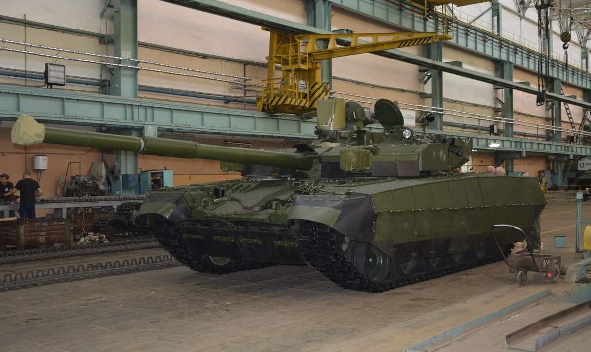 Pierwszy „zukrainizowany” czołg T-84 Opłot - rp.pl