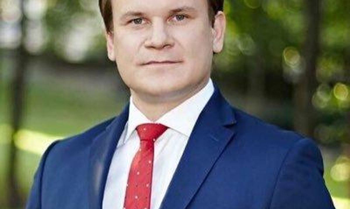 Dominik Tarczyński. Najpierw wyzwał na solo, teraz jego wyzwali trzej ...