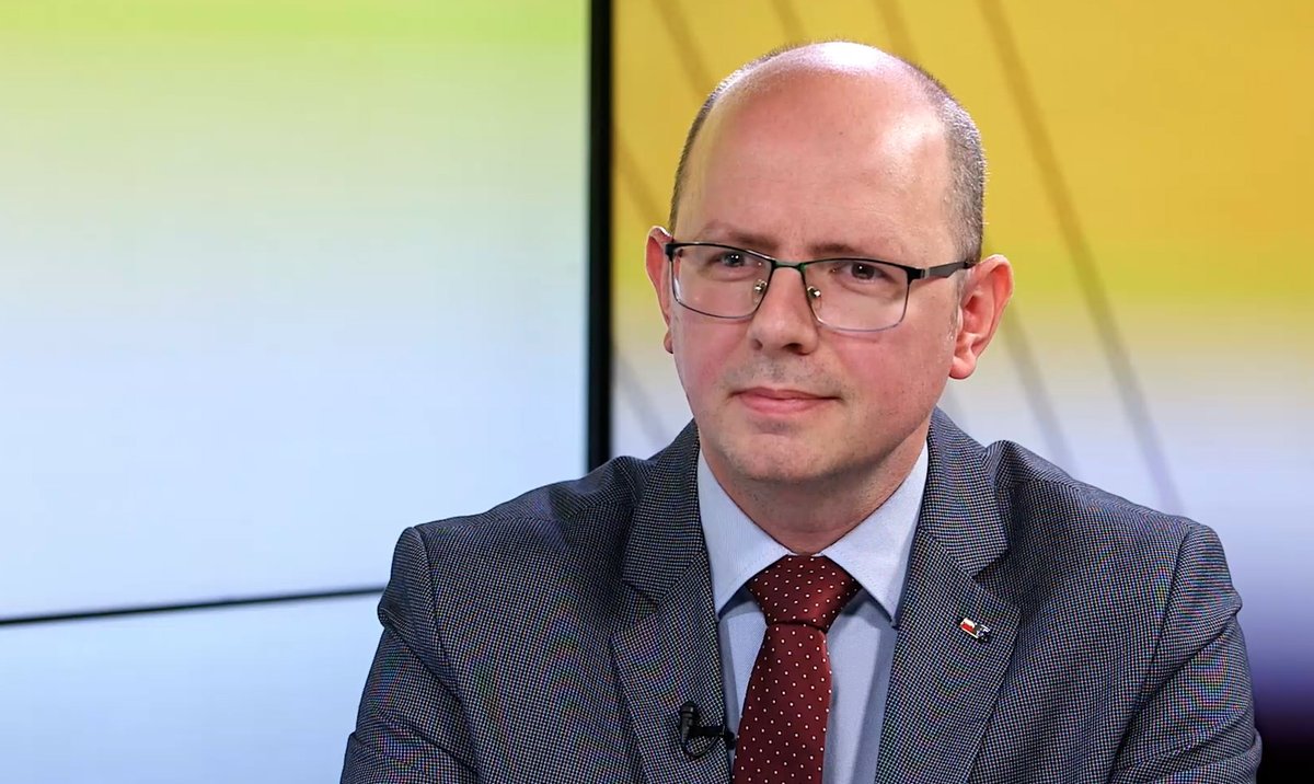 Błażej Kmieciak rezygnuje z przewodniczenia komisji ds. pedofilii - rp.pl Błażej Kmieciak rezygnuje z przewodniczenia komisji ds. pedofilii - rp.pl