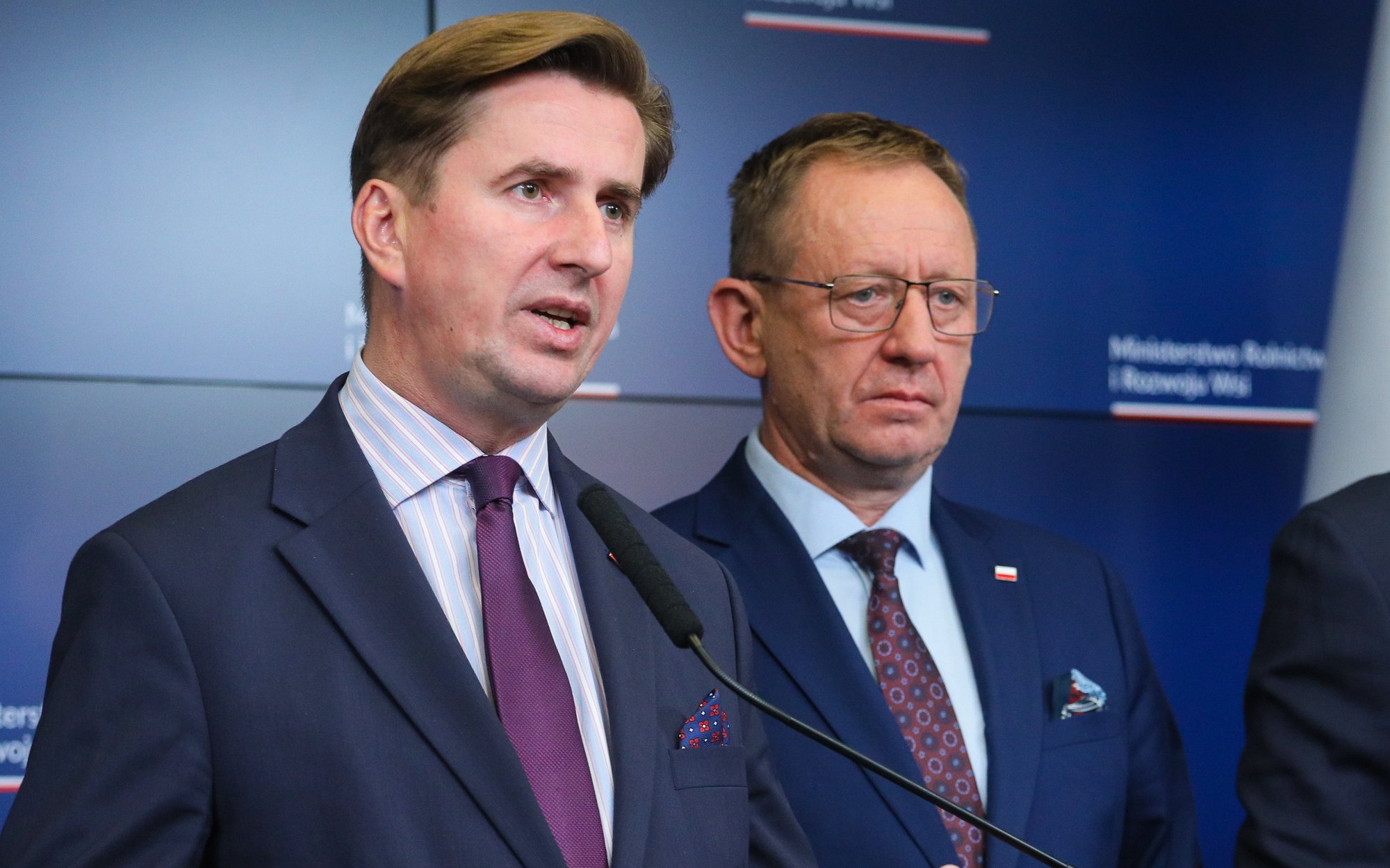 KOWR, grunty i Dawtona. Jarosław Kaczyński zawiesił Roberta Telusa i ...