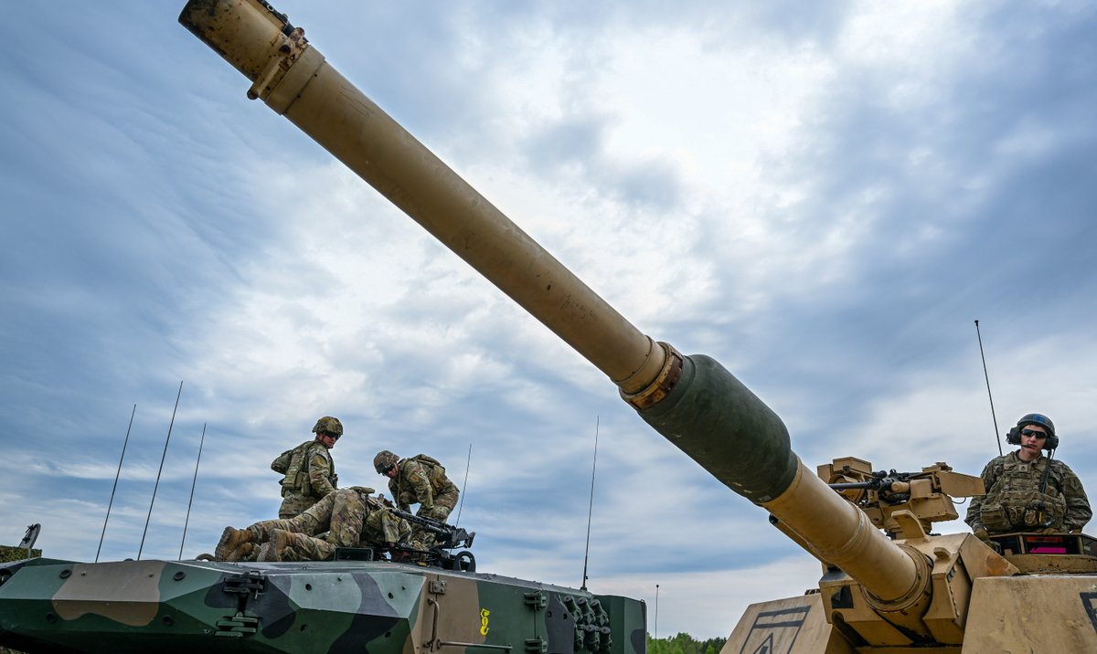 Marcin Piasecki: Warto się zbroić, ale na przyszłe wojny - rp.pl