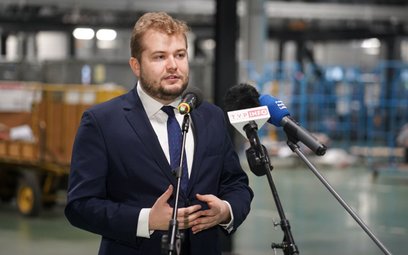 Współpracownik prezesa PiS zaręczył się w Bogdance. Milionowe straty ...