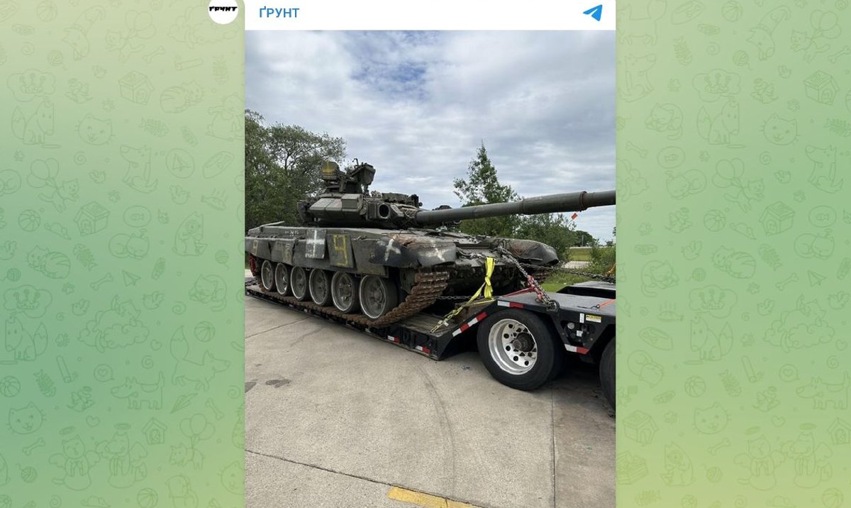 Wojna Rosji z Ukrainą: W USA zauważono rosyjski czołg T-90 na lawecie ...