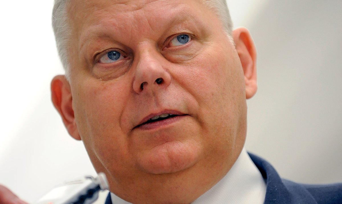 Suski: Polska daje zarobić więcej zagranicznym artystom niż polskim - rp.pl