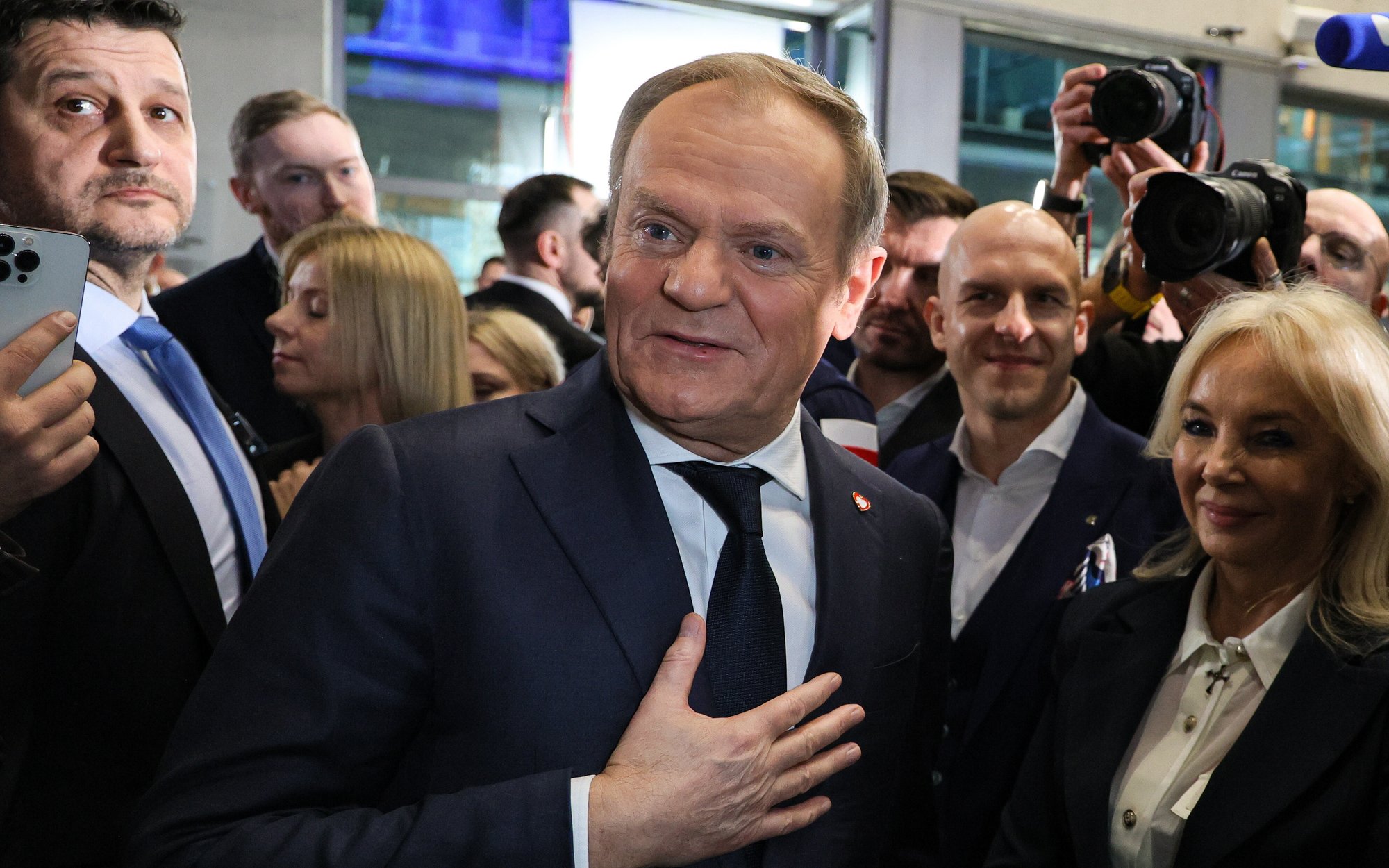 Sondaż: KO wraca na prowadzenie, Konfederacja trzyma trzecią pozycję ...