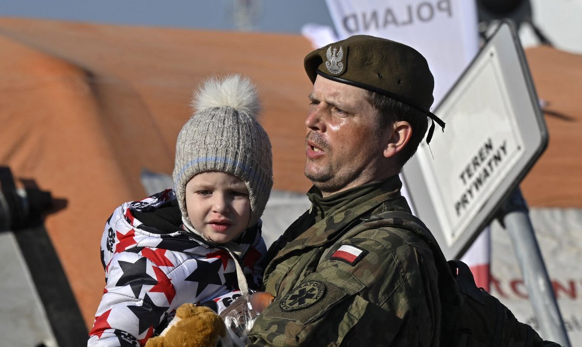 Misja pokojowa NATO lub ONZ na Ukrainie? Ponad połowa Polaków popiera ...