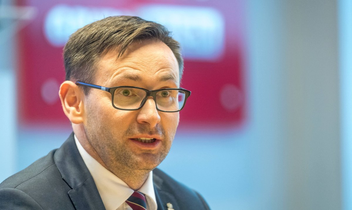 Gdzie przebywa Daniel Obajtek? Były prezes Orlenu przekonuje, że jest w Polsce - rp.pl