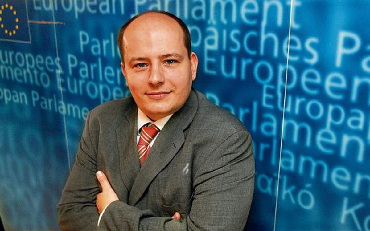 Minister od Unii jest zatrudniony w Brukseli - rp.pl