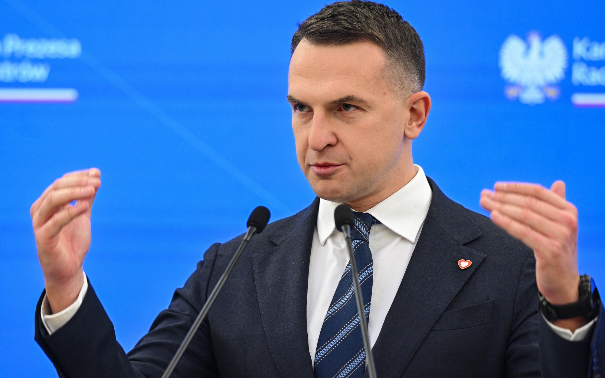 Benzyna za 5,18 zł? Adam Szłapka pytany o zdjęcie, które wrzucił Donald ...
