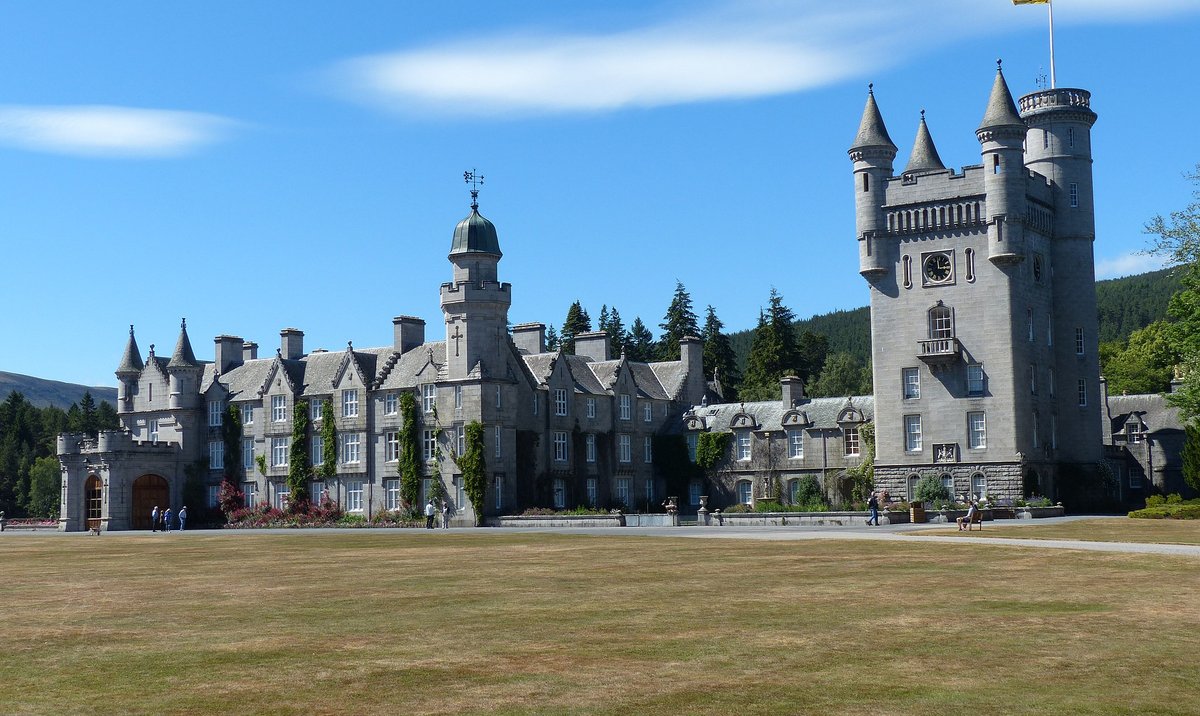 Balmoral: ulubiony zamek Elżbiety II. Oczy świata zwrócone na szkocką ...