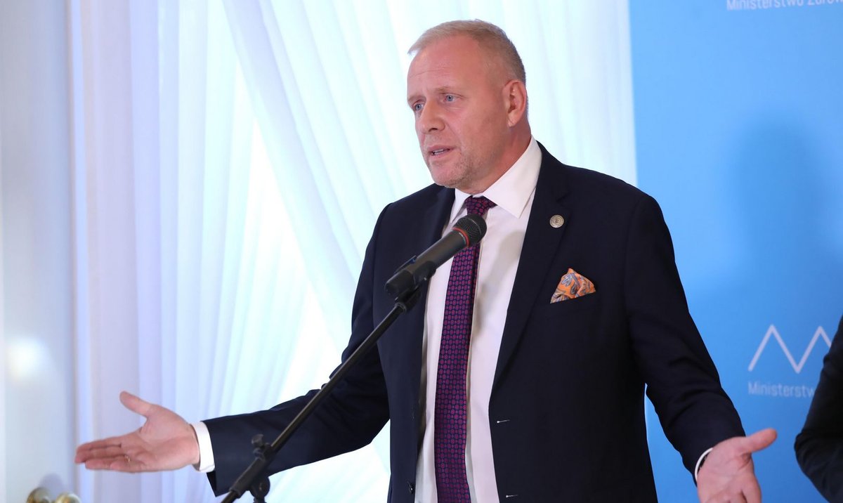 Dr Michał Sutkowski: Bez szczepień czwarta fala będzie ogromna - rp.pl