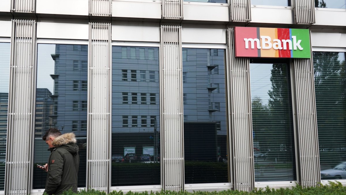 Aplikacja mobilna mBanku nie działa. Kłopot z autoryzacja transakcji - rp.pl