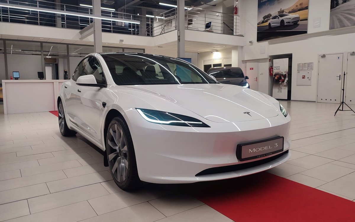 Tesla w natarciu: milion aut w Europie, premiera Modelu 3 w Warszawie ...
