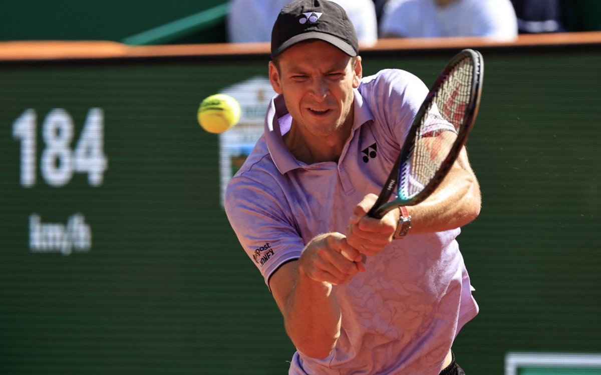 Hubert Hurkacz - Jannik Sinner. Polak przegrał w 1/8 finału w Monte ...