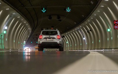 Tunel na Zakopiance otwarty. Dwa lata później niż planowano - rp.pl